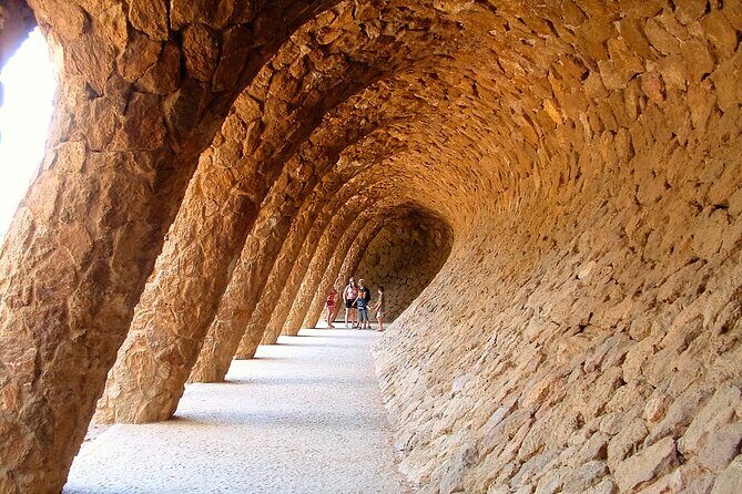 Barcelona in 1 Day: Sagrada Familia, Park Guell,Old Town & Pickup - Frequently Asked Questions