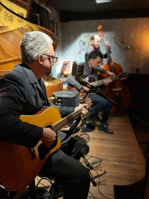 Barcelona: Jam Session - Jazz, Cocktails and Tapas - The Drinks, Tapas, and Nostalgic Atmosphere
