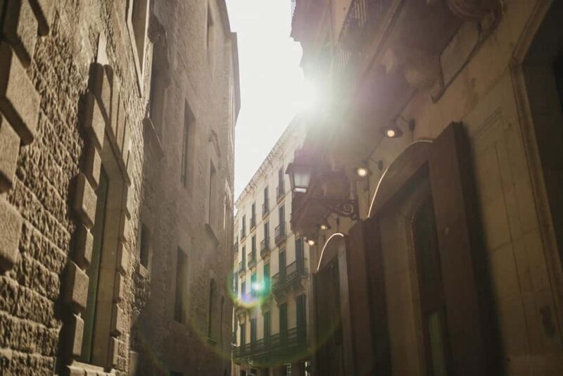Barcelona Jewish & Gothic Tour  Summer Deal Now On - An In-Depth Look at the Tour Experience