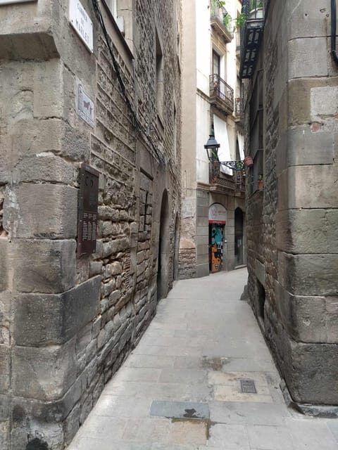 Barcelona: Jewish Tour by a Jewish guide - Key Points