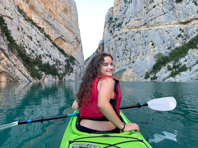 Barcelona: Kayak rental in the Mont-rebei gorge - An In-Depth Look at the Mont-rebei Gorge Kayak Rental