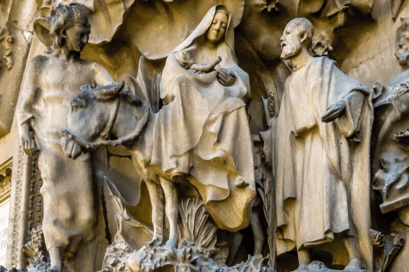 Barcelona: La Sagrada Familia & Park Guell Small-Group Tour - Key Points
