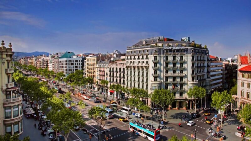 Barcelona: Modernism Gaudi Architectural Walking Tour - A detailed look at the itinerary