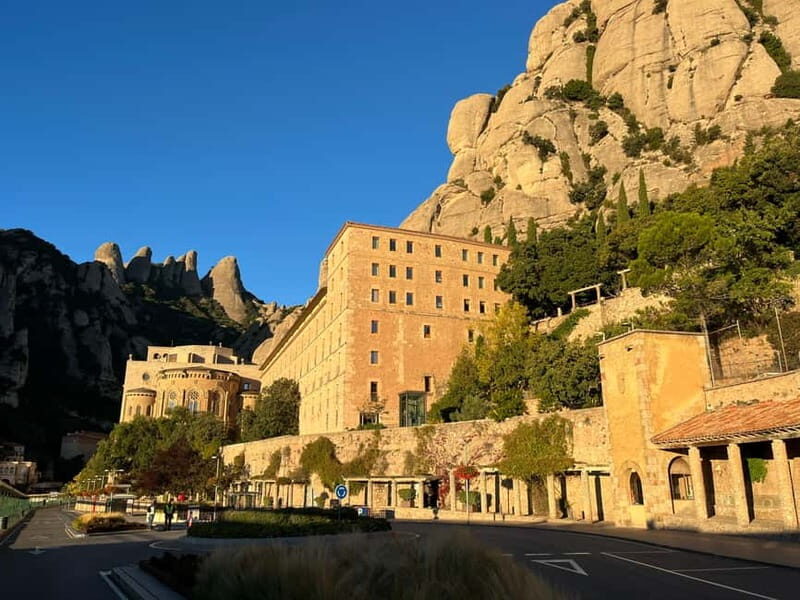 Barcelona: Montserrat Early Trip  Cable Car, Abbey & Hike - Key Points