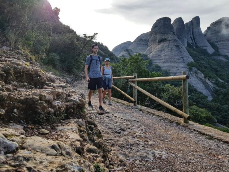 Barcelona: Montserrat Hiking Experience and Monastery Visit - Key Points