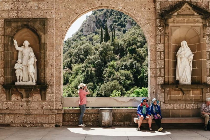 Barcelona: Montserrat Reduced Group & Optional Wine Tour - Key Points