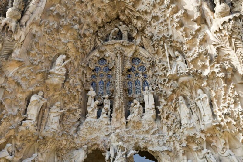 Barcelona: Montserrat & Sagrada Familia Guided Tour - Why Choose This Tour?