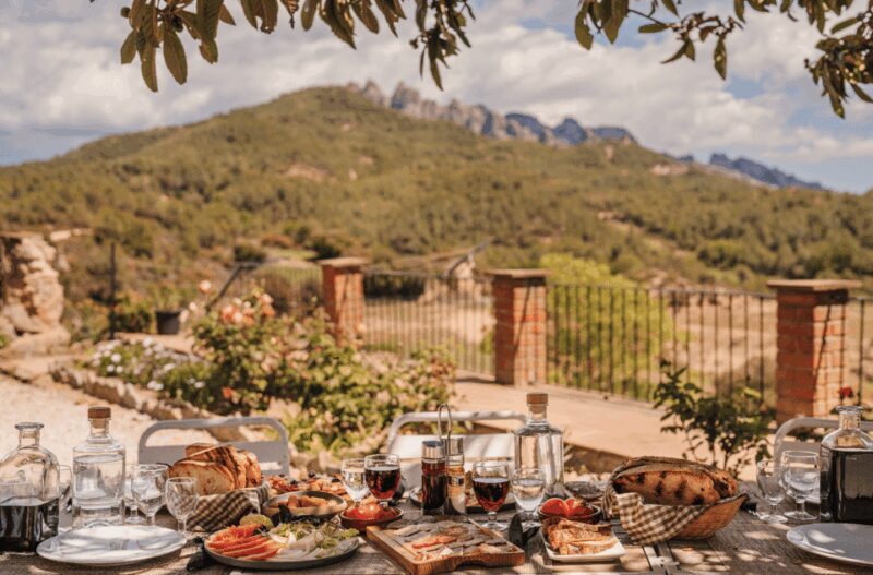 Barcelona: Montserrat Visit & Lunch at Farmhouse Small Group - Key Points