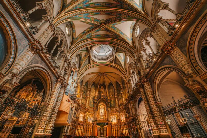Barcelona: Montserrat Visit & Lunch at Farmhouse Small Group - The Monastery Experience