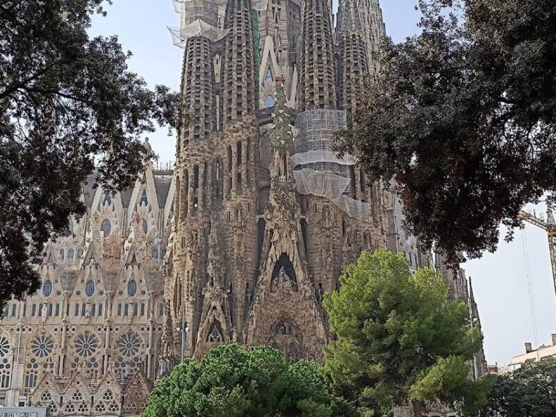 Barcelona: Mysteries and Legends Night Tour - What You’ll See and Hear