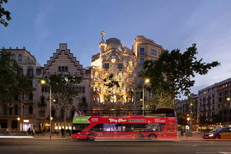 Barcelona: Night Bus Tour with Live Guide - Why You Might Love this Night Tour