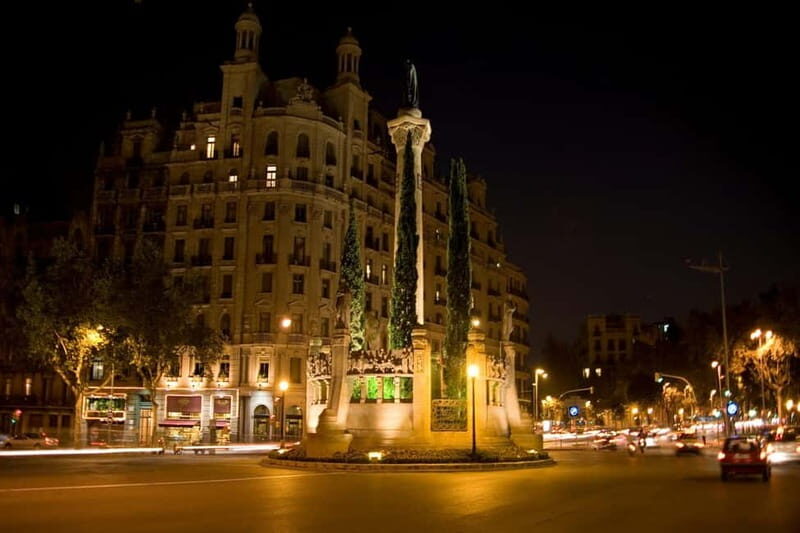 Barcelona: Night Bus Tour with Live Guide - What to Expect from the Experience