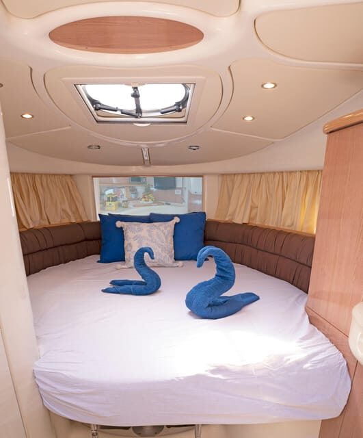 Barcelona: Night on a private Yatch with romantic dinner - What Makes This Experience Special?