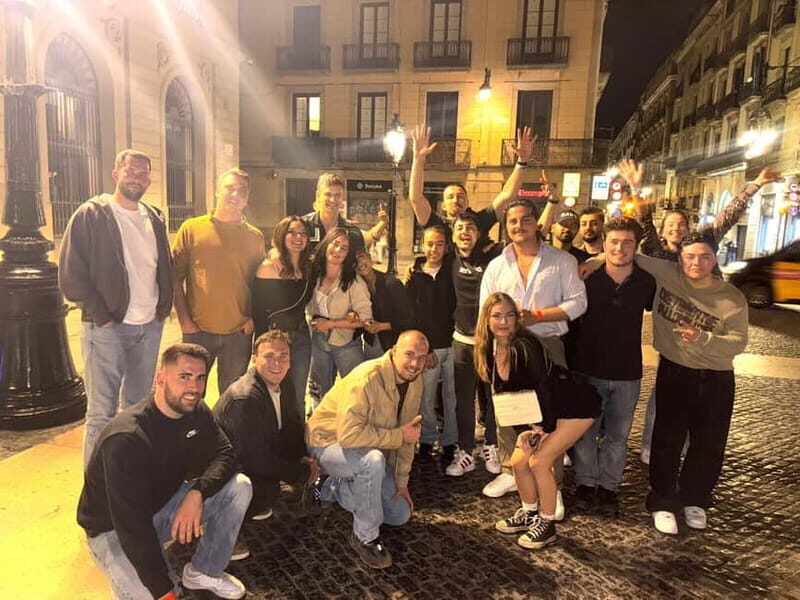 Barcelona Night Walking Tour - Key Points
