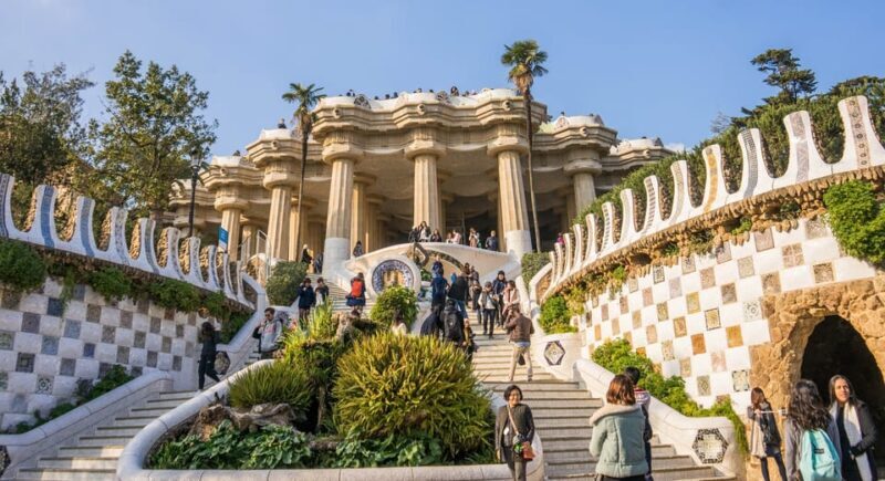 Barcelona: Park Güell Guided Tour - Key Points