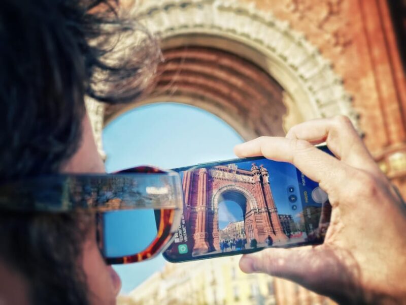 Barcelona: Phone Photography Tips & Tricks - Park & Old Town - A Closer Look at the Experience