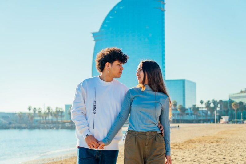 Barcelona Photo Experience: famous landmarks or the beach! - The Practical Side: Logistics and Tips