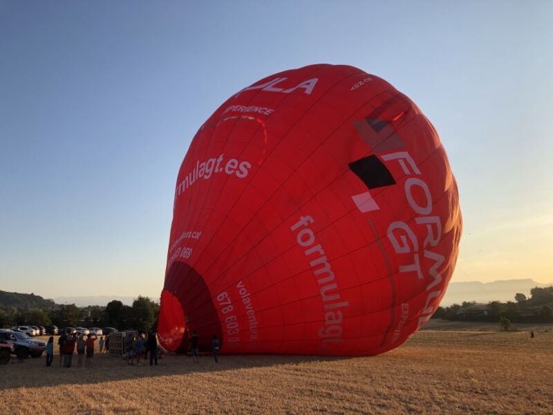 Barcelona: Pre-Pyrenees Hot Air Balloon Tour & Pickup Option - The Human Element – Guides and Crew