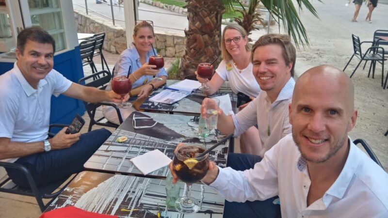 Barcelona: Private Evening Walking Tour with Tapas Dinner - Discovering the Gothic Quarter and Its Hidden Treasures