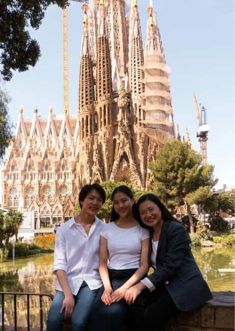 Barcelona - Private Family Photoshoot at Sagrada Familia - Practical Considerations and Value
