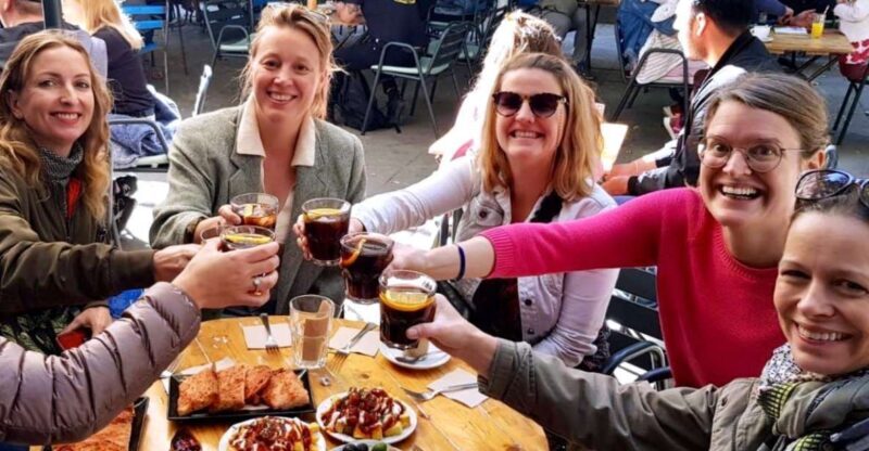 Barcelona: Private Guided Vermut Tour with Tapas and Drinks - Key Points