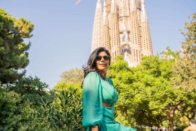 Barcelona: Private Photoshoot at Sagrada Familia - Who Will Love This Experience?