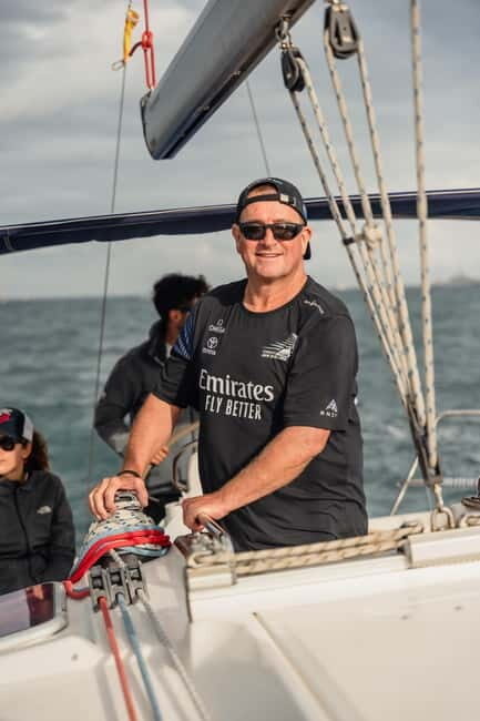 Barcelona: Private Sailing Lesson on the Mediterranean - An Introduction to the Experience