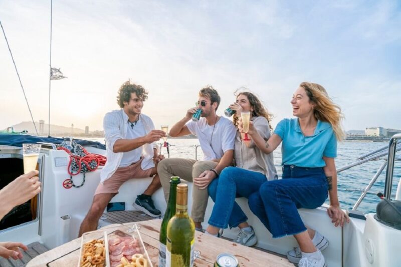 Barcelona: PRIVATE Sailing tour with drinks and snacks - Discover the Charm of Barcelona from the Water with a Private Sailing Tour