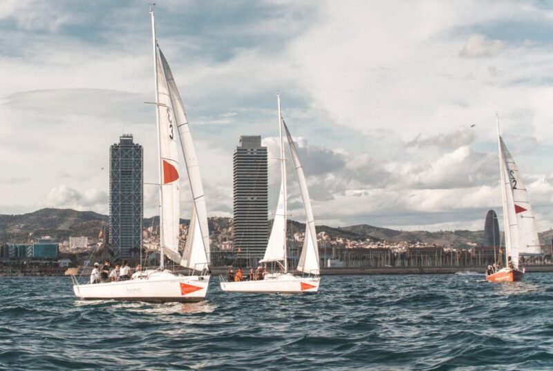 Barcelona: Private Sailing Trip with a Bottle of Cava - Key Points