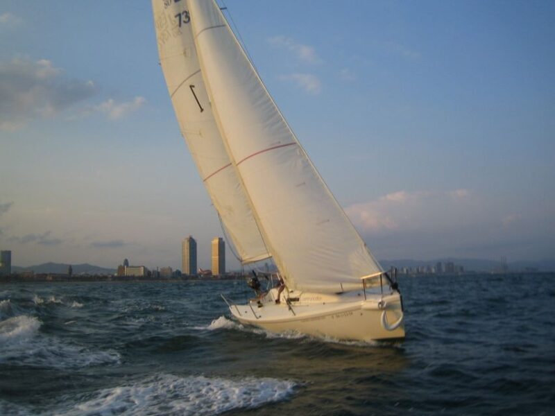 Barcelona: Private Sailing Trip with a Bottle of Cava - An In-Depth Look at the Sailing Experience