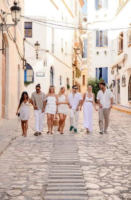 Barcelona: Private Sitges Tour + Wine Tour + 3-Course Meal - A Scenic and Cultural Day Trip from Barcelona