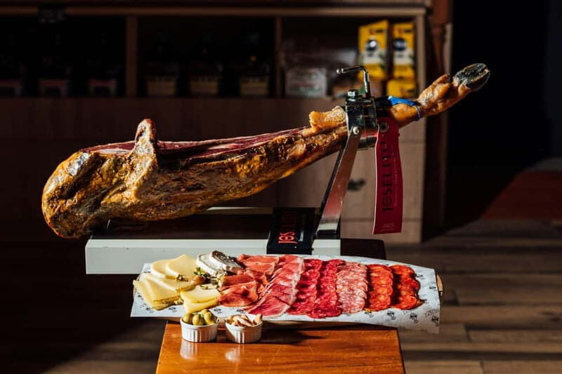 Barcelona Private Tapas & Historical Tour with a Local Guide - A Full Breakdown of What to Expect