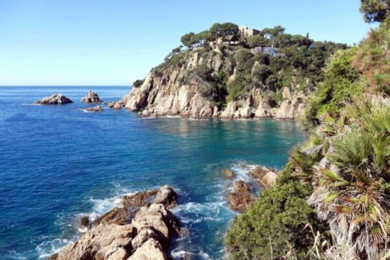 Barcelona: Private Tour Costa Brava Scuba Diving and Lunch - Detailed Breakdown of the Itinerary