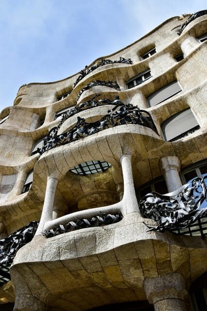 Barcelona Private Tour: Sagrada Familia,Park Güell & Pedrera - Summary