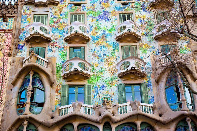 Barcelona Private Walking Tour through the City of Gaudi - An in-depth look at the Barcelona private walking tour