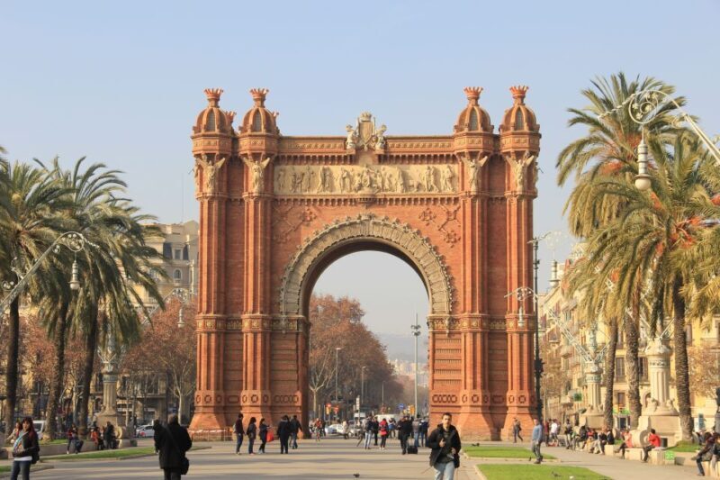Barcelona: Private Walking Tour with a Local - Who Will Love This Tour?