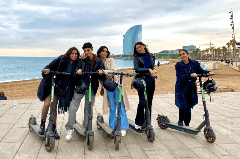 Barcelona: Sagrada Familia Electric Scooter or Bike Tour - Key Points