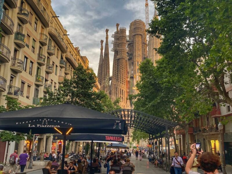 Barcelona: Sagrada Família Guided Tour and Entry Tickets - FAQ