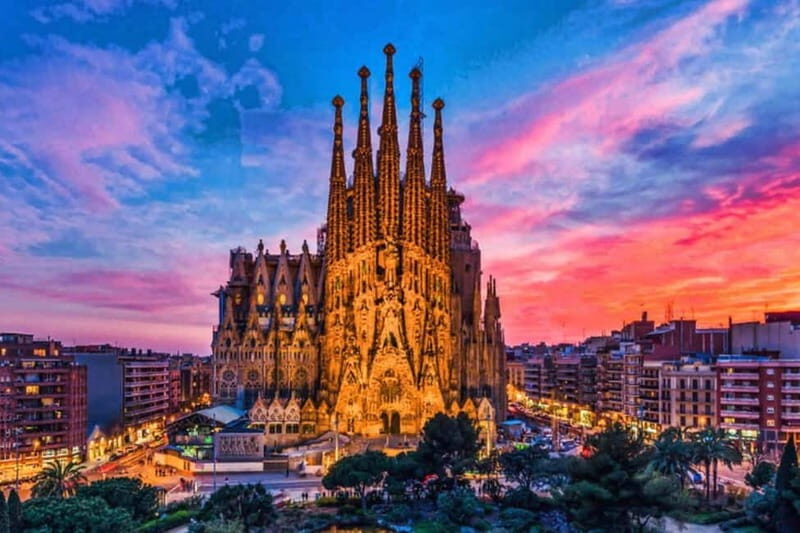 Barcelona: Sagrada Familia Guided Tour (With Entry Ticket) - Analyzing the Value