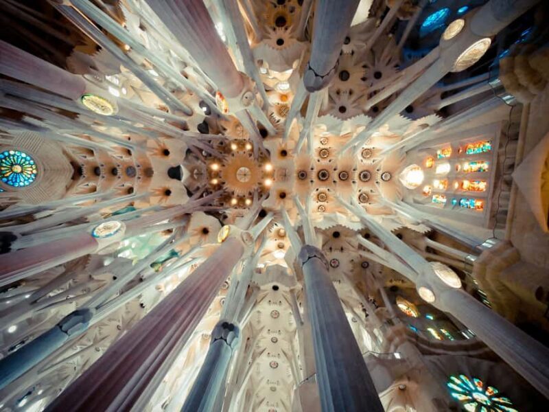 Barcelona: Sagrada Familia Guided Tour with Tickets - Key Points