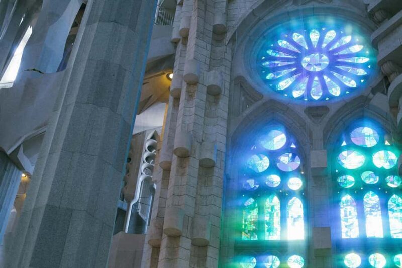 Barcelona: Sagrada Familia Guided Tour with Tickets - Authentic Insights from Reviewers
