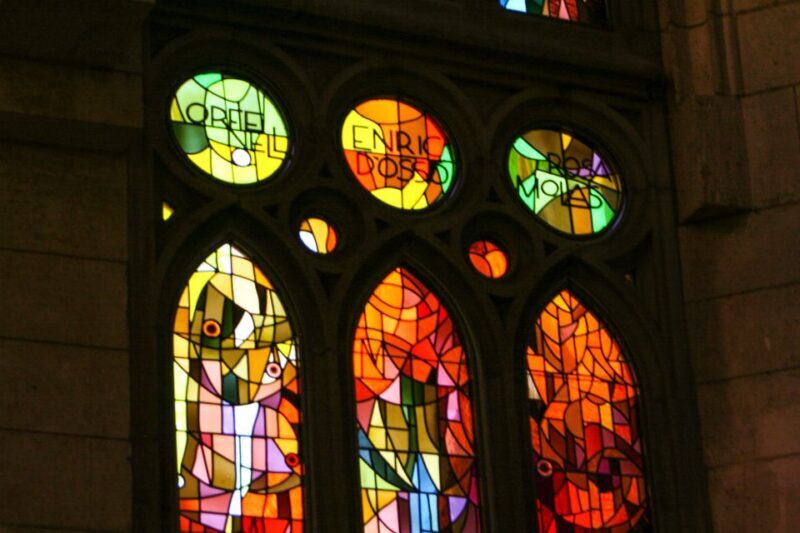 Barcelona: Sagrada Familia, Park Güell and Old Town Tour - Practical Tips for Travelers