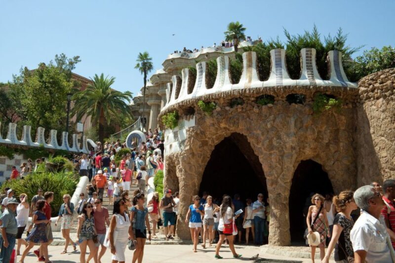 Barcelona: Sagrada Familia & Park Güell Guided Tour & Ticket - FAQ