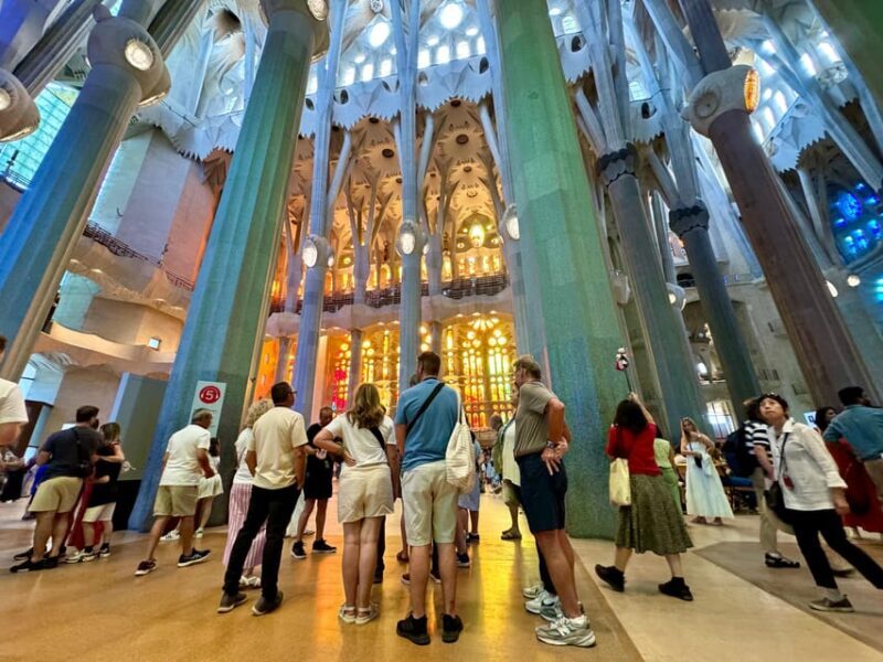 Barcelona: Sagrada Familia Skip-the-Line Guided Tour - A Closer Look at the Tour Experience