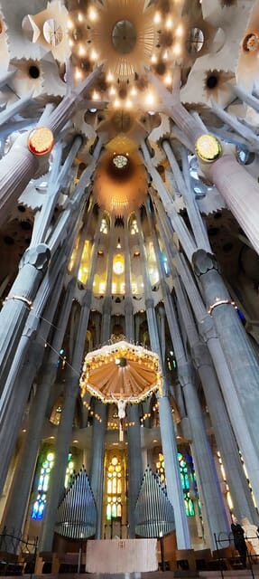 Barcelona: Sagrada Familia skip the line Guided Tour - Authentic Traveler Insights