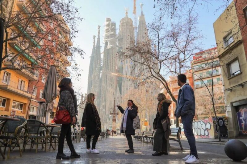 Barcelona: Sagrada Familia Skip The Line Insider Guided Tour - Practical Considerations