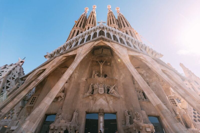 Barcelona: Sagrada Familia Small Group Guided Tour - Introduction: Why a Guided Tour of Sagrada Familia Matters