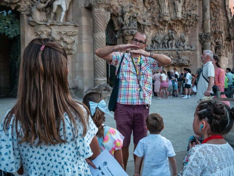 Barcelona: Sagrada Familia Small Group Tour for Kids - A Closer Look at the Tour Itinerary