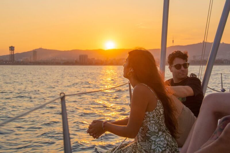 Barcelona: Sailing boat ride with sunset, wine and snacks - Key Points