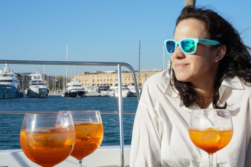 Barcelona: Sailing Tour with Vermouth and Drinks - In-Depth Look at the Itinerary and Experience